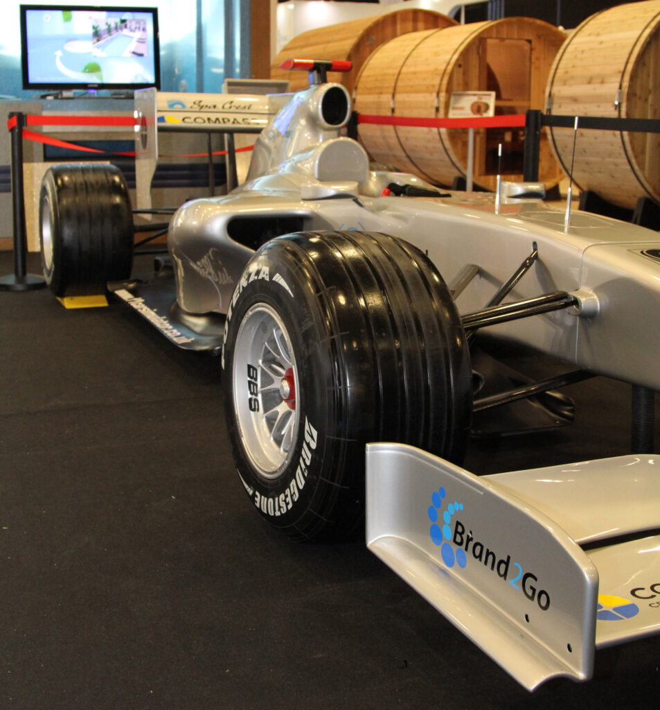 Fast lane retailing features - Hot Tub Retailer News